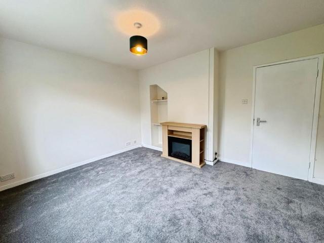 2 bedroom House To Let