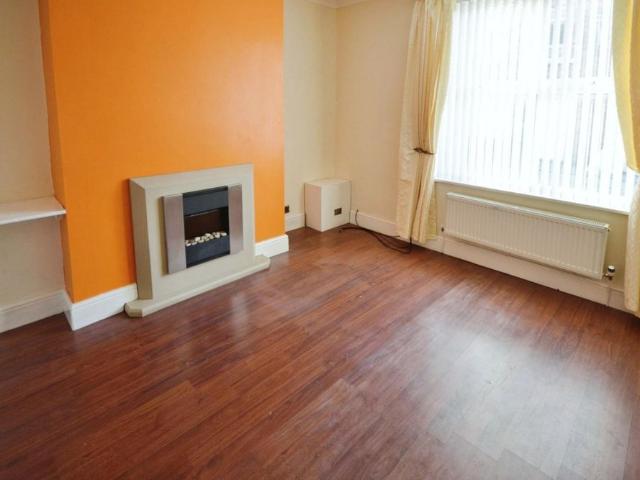 2 bedroom House To Let