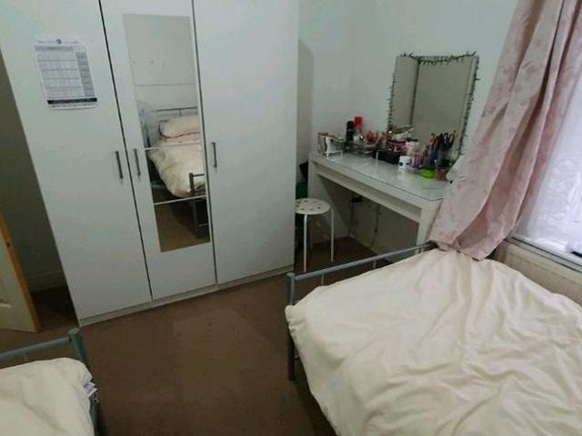 2 bedroom house to rent