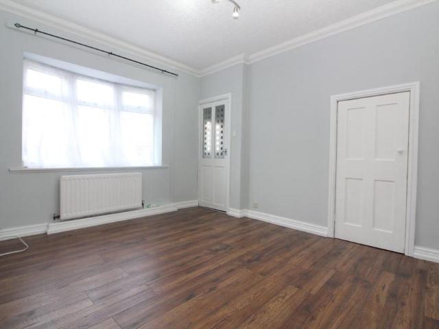 2 bedroom house to rent