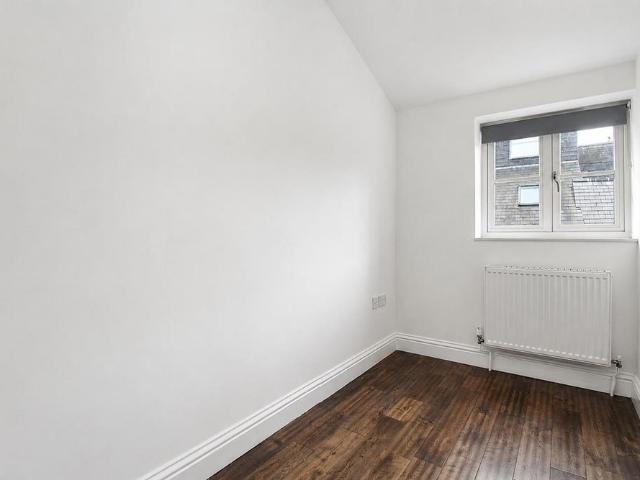 2 bedroom house to rent