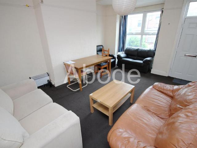 2 bedroom house to rent