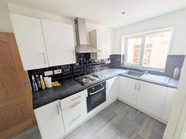 2 bedroom house to rent