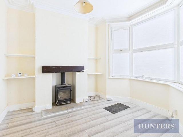 2 bedroom house to rent