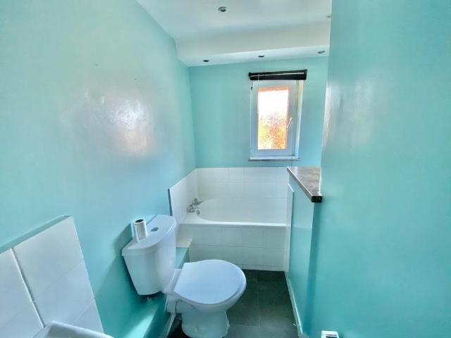 2 bedroom house to rent