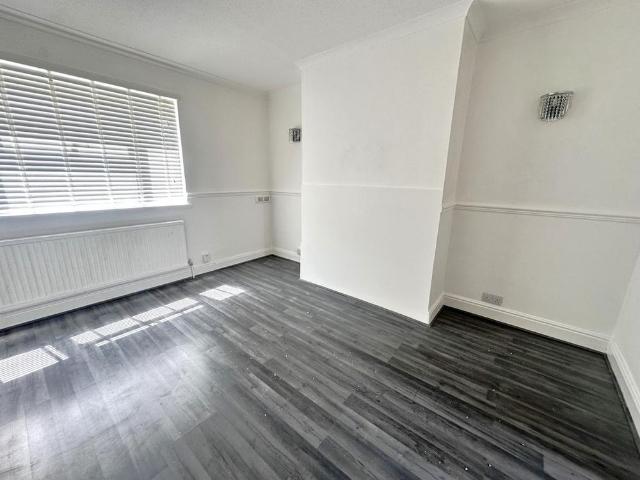 2 bedroom house to rent
