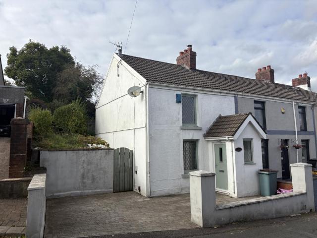 2 bedroom semi detached house to rent