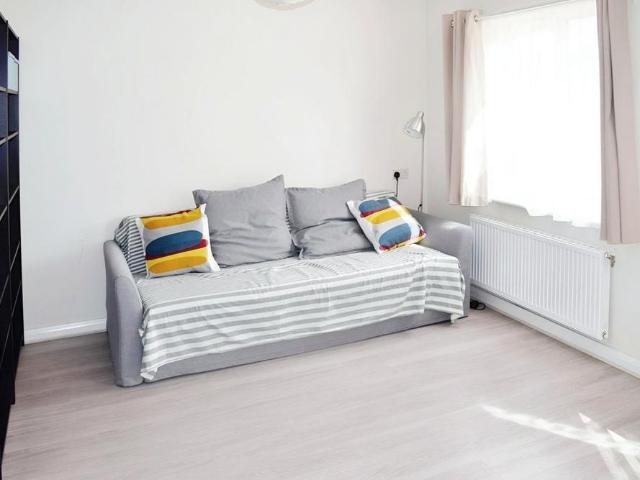 2 bedroom house to rent