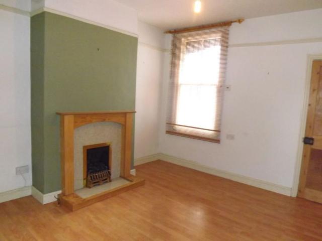 2 bedroom house to rent