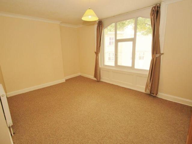 2 bedroom house to rent