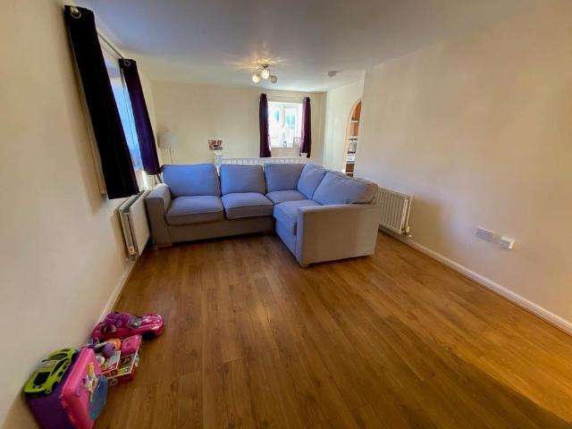 2 bedroom house to rent