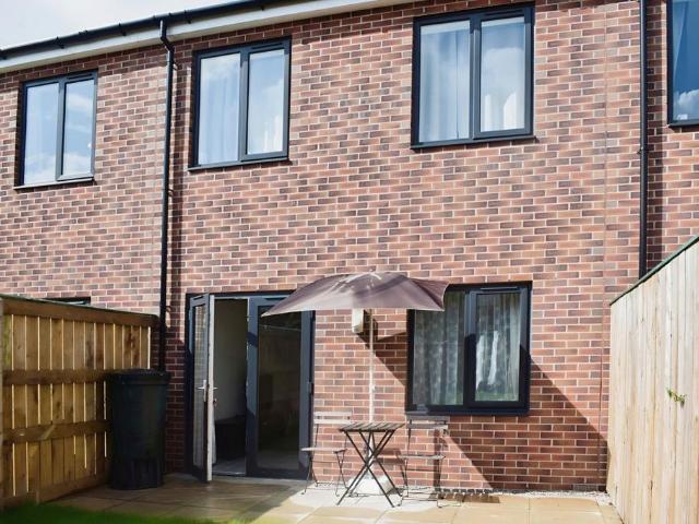 2 bedroom house to rent