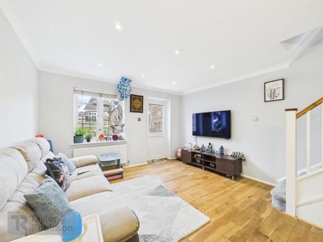 2 bedroom house to rent
