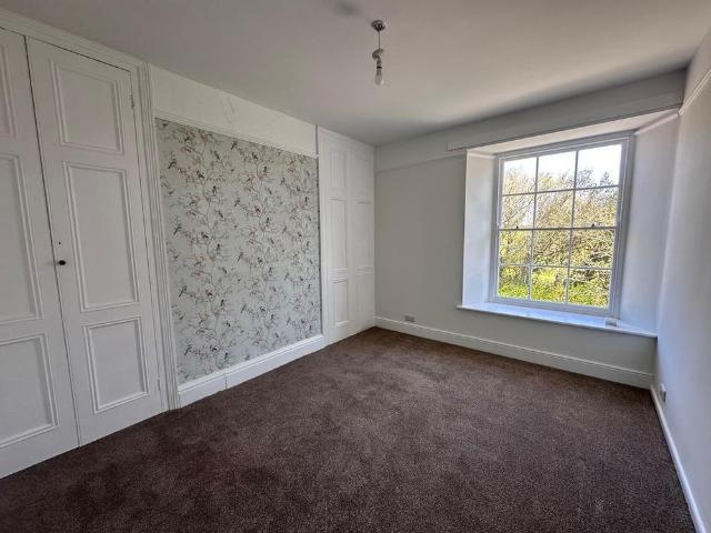 2 bedroom house to rent