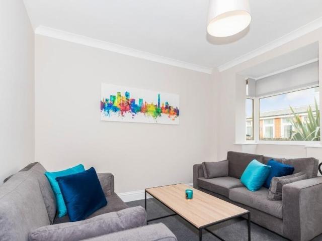2 bedroom house to rent