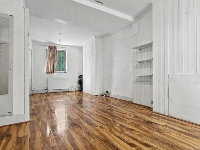 2 bedroom house to rent