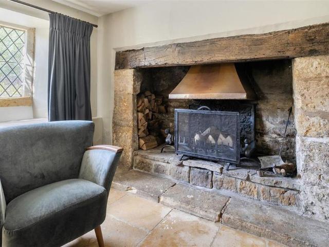 2 bedroom house to rent