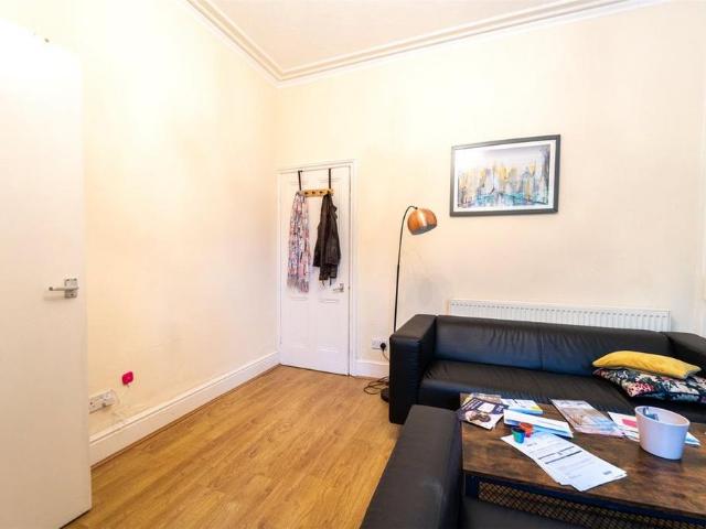 2 bedroom house to rent