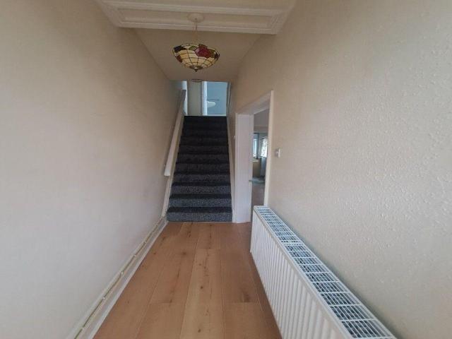 2 bedroom house to rent