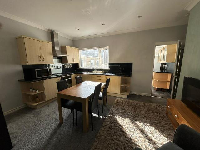 2 bedroom house to rent