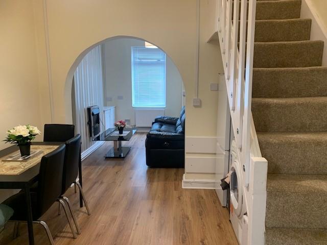 2 bedroom house to rent
