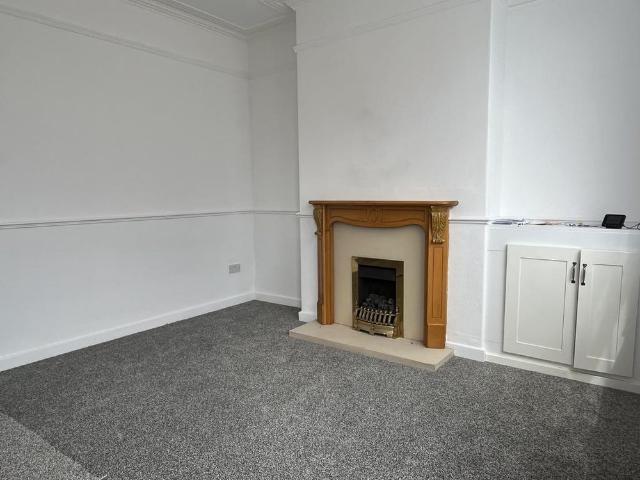 2 bedroom house to rent