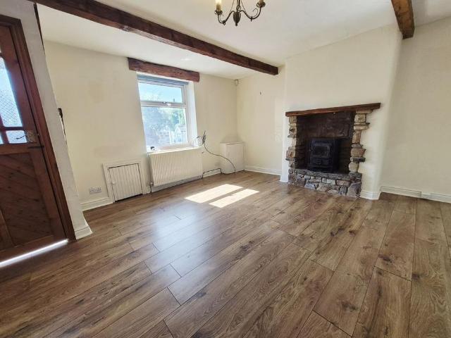 2 bedroom house to rent