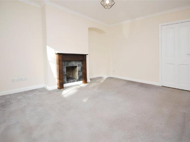 2 bedroom house to rent