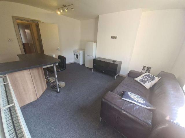 2 bedroom house to rent