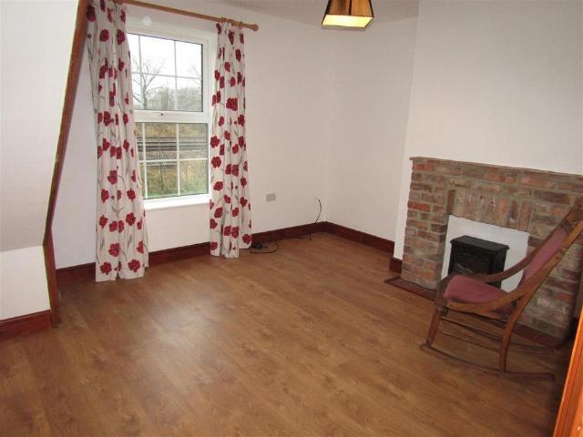2 bedroom house to rent