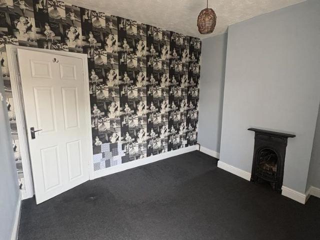 2 bedroom house to rent