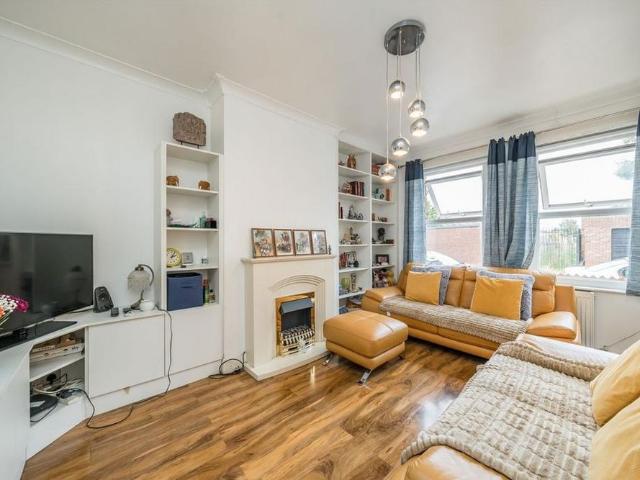 2 bedroom house to rent