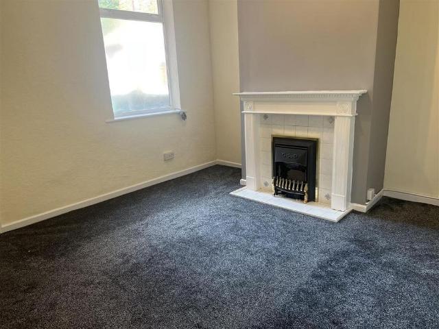 2 bedroom house to rent
