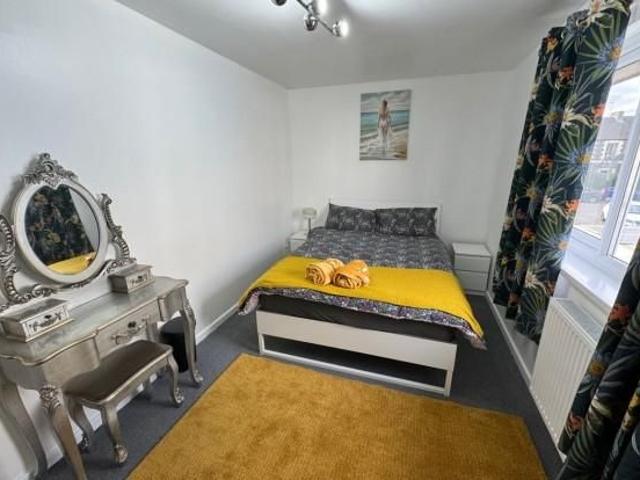 2 bedroom house to rent