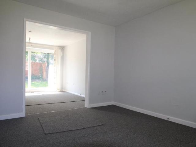 2 bedroom house to rent