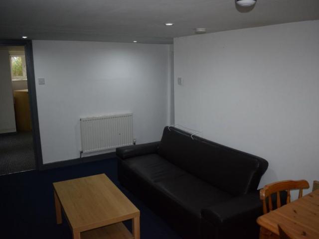 2 bedroom house to rent