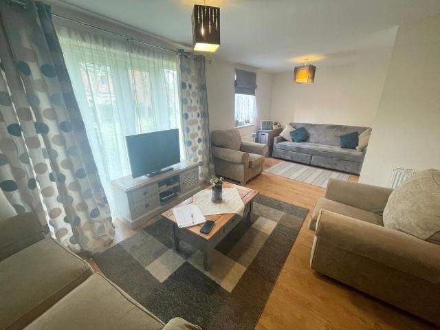 2 bedroom house to rent