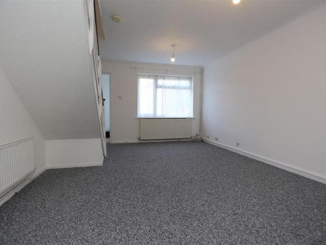 2 bedroom house to rent