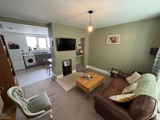 2 bedroom house to rent