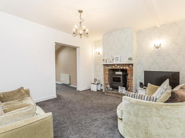 2 bedroom house to rent