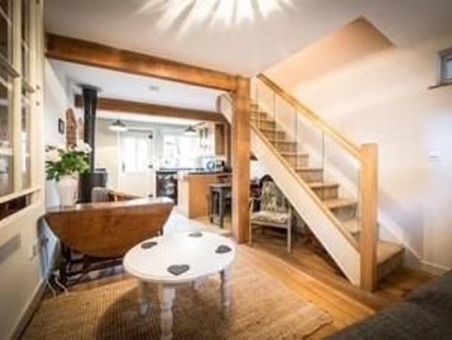 2 bedroom house to rent