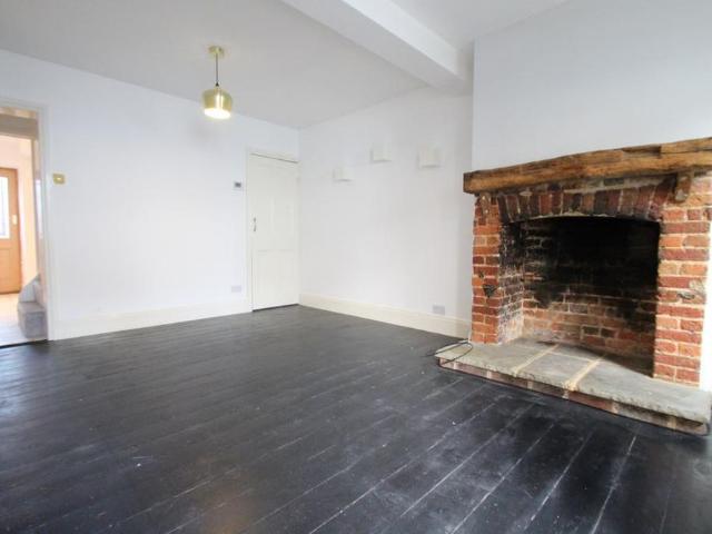 2 bedroom house to rent