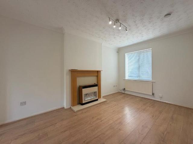 2 bedroom house to rent