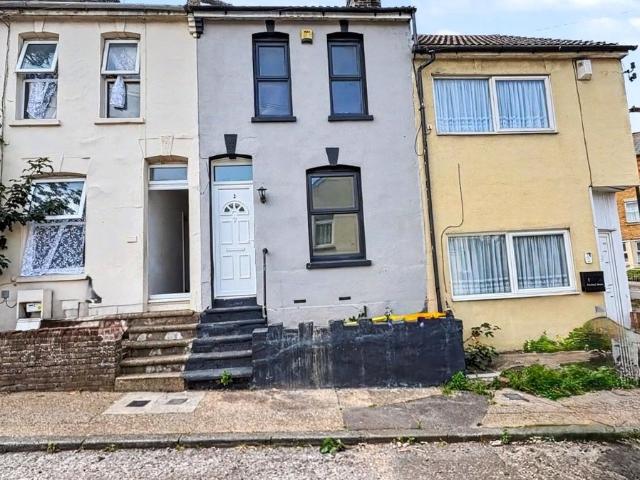 2 bedroom house to rent