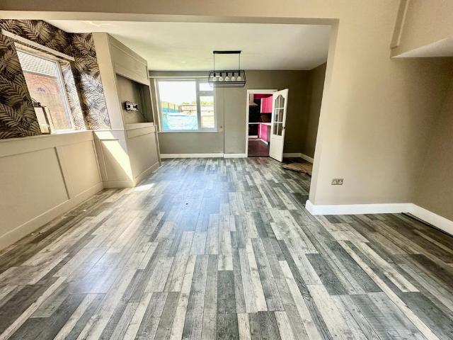 2 bedroom house to rent