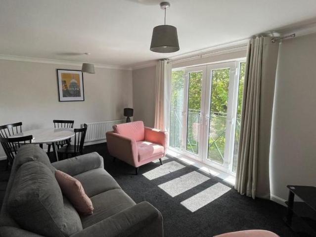 2 bedroom house to rent