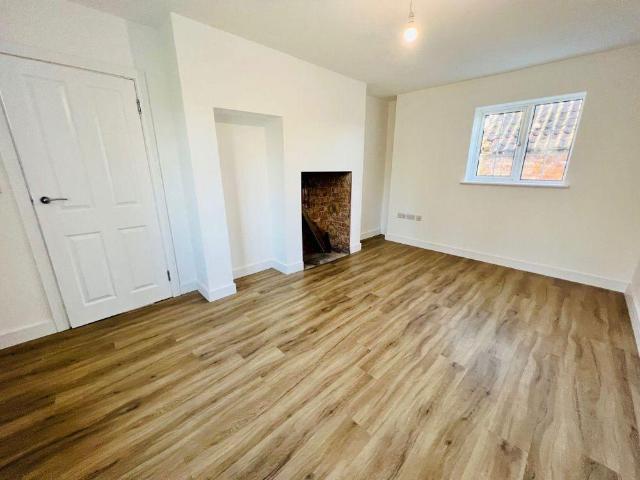 2 bedroom house to rent