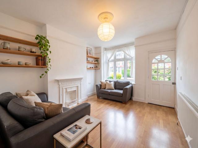 2 bedroom house to rent