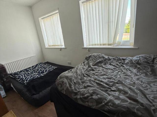 2 bedroom house to rent