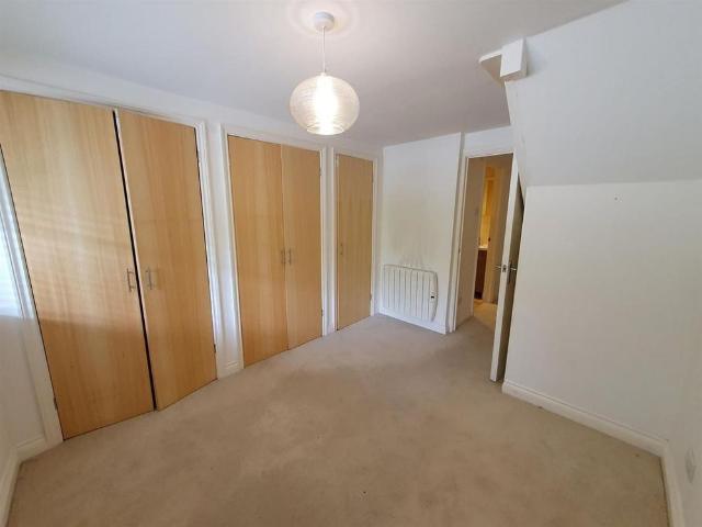 2 bedroom house to rent